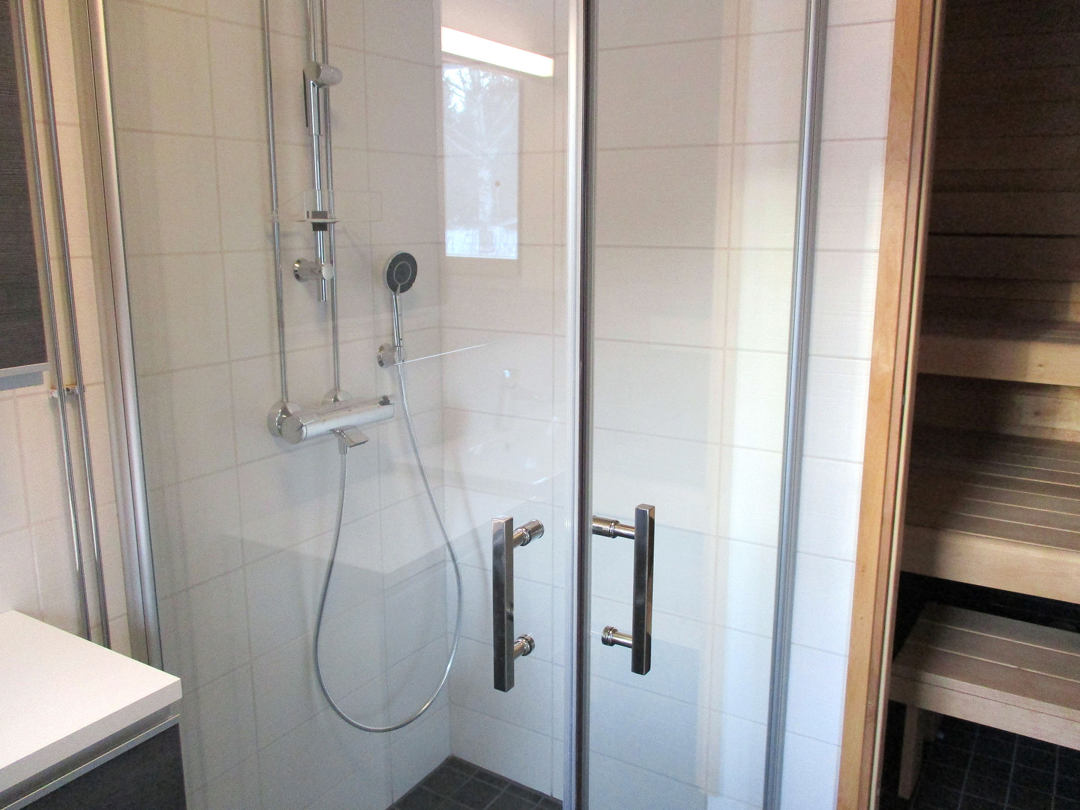 Pesuhuone, sauna ja WC - Tapsan Remonttipalvelu Oy